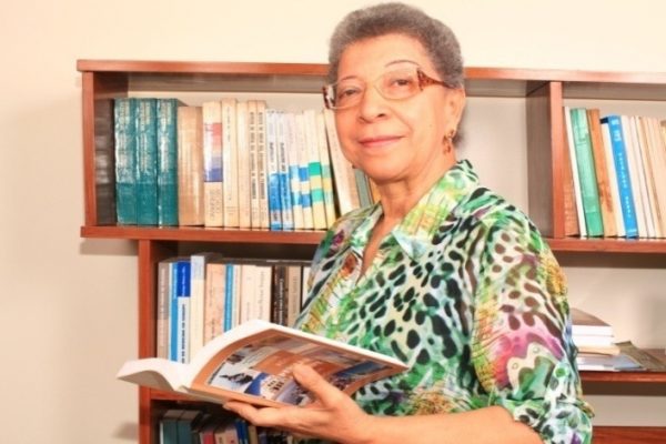 Uma mulher do século venturo - Por Ednalva Freire Caetano - Cinform Online