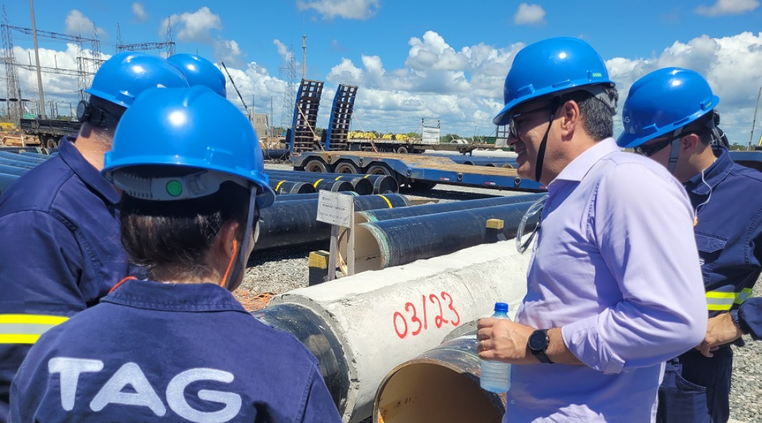 Adema visita obras do Projeto de Conexão do Terminal Sergipe, na Barra ...